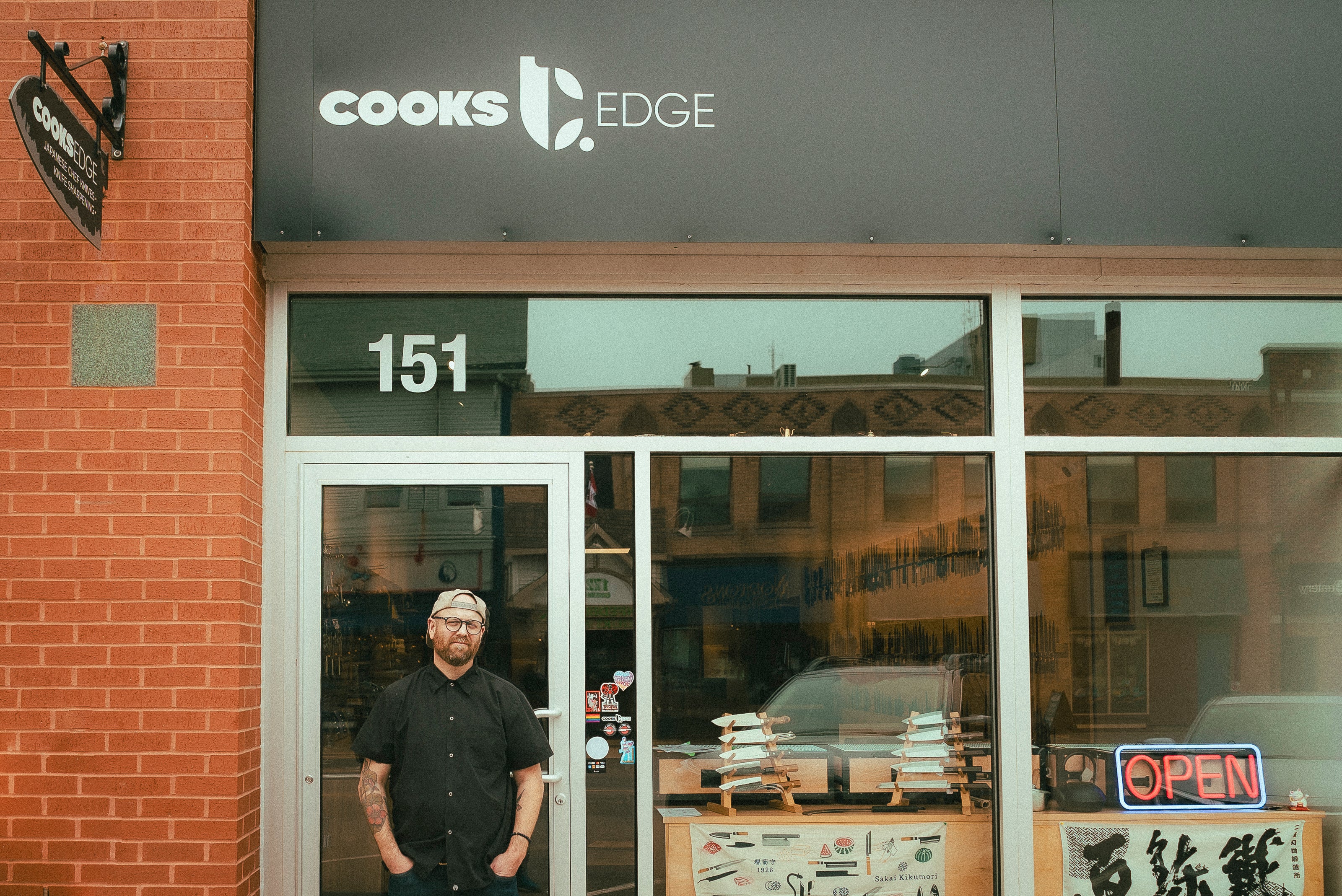 Now Open Sundays – The Cook's Edge