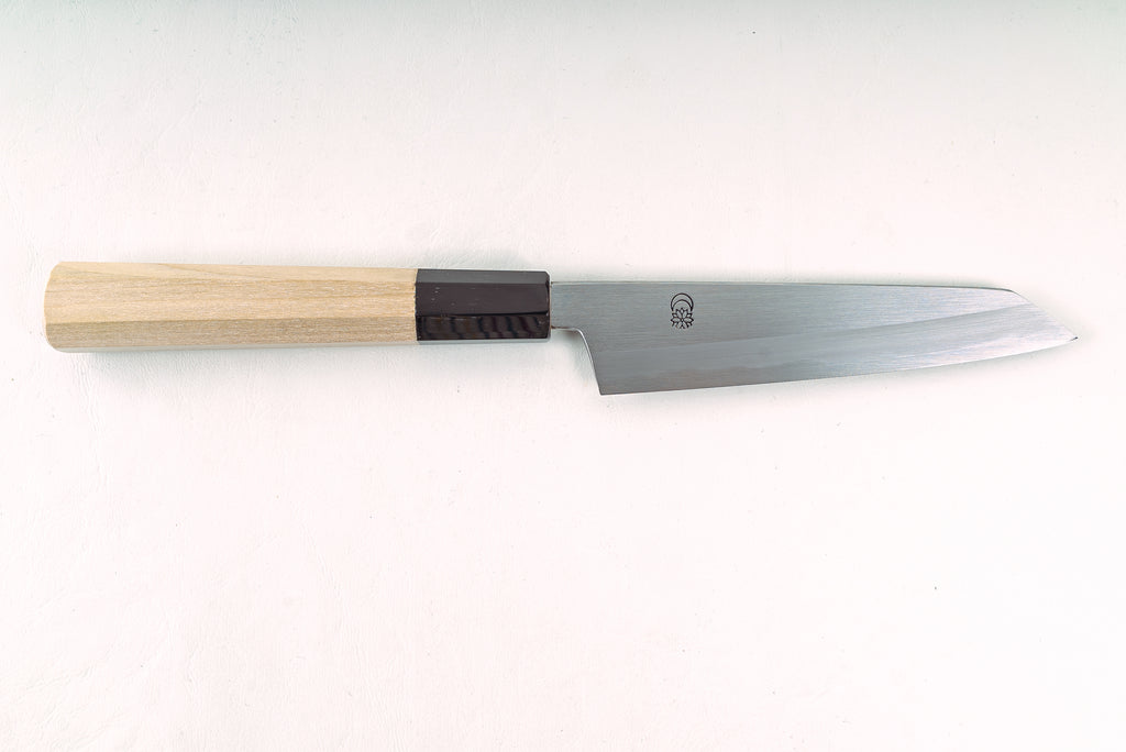 Sakai Kikumori Kikuzuki Kasumi Kiritsuke Petty 135mm – The Cook's Edge